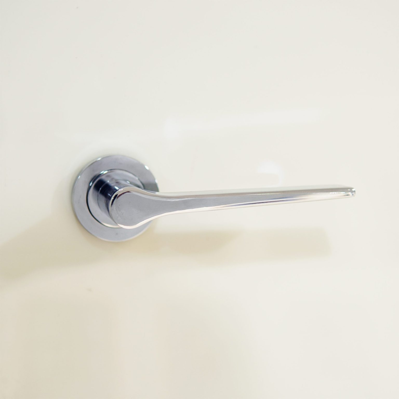 Aluminium Door Handle With Rosette Design - China Leading Lock ...